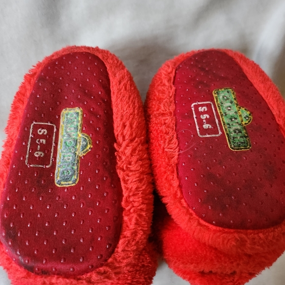 Sesame Street | Shoes | Sesame Street Elmo Slippers | Poshmark